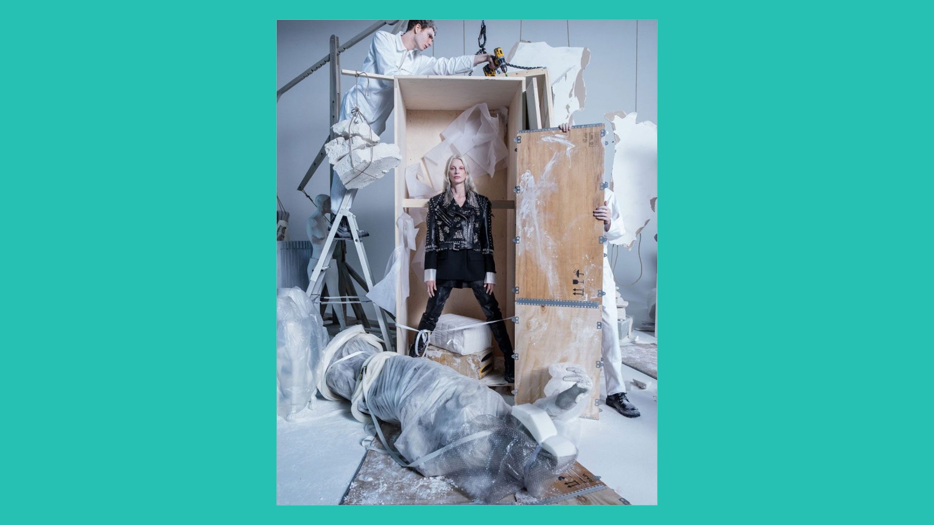 Zara shot a campaign showing broken statues and rubble resembling ...