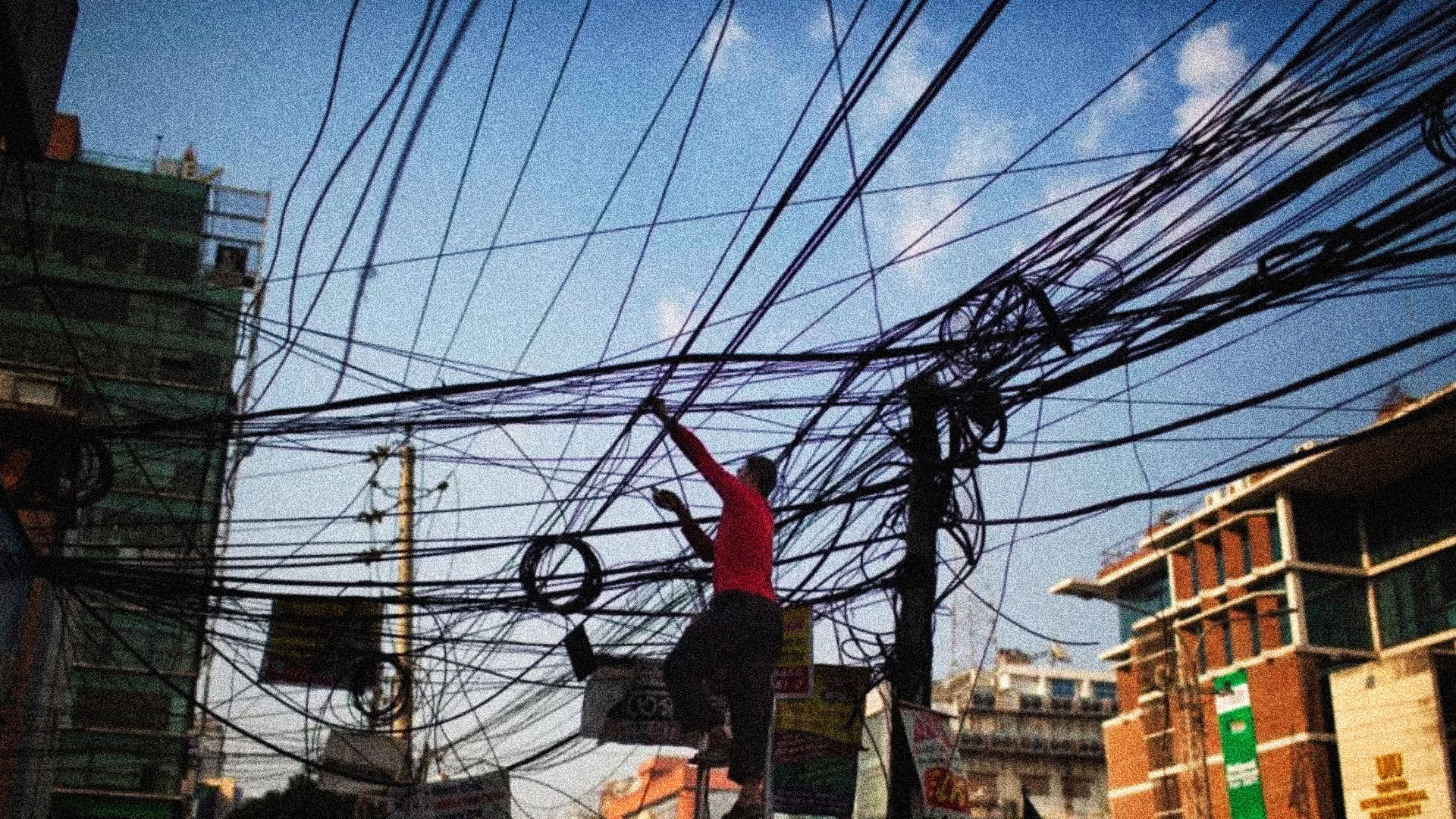 Dhaka still struggling with tangled overhead cables